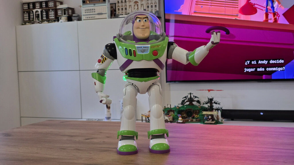Robosen Buzz Lightyear: más allá de la robótica : Applicantes ...